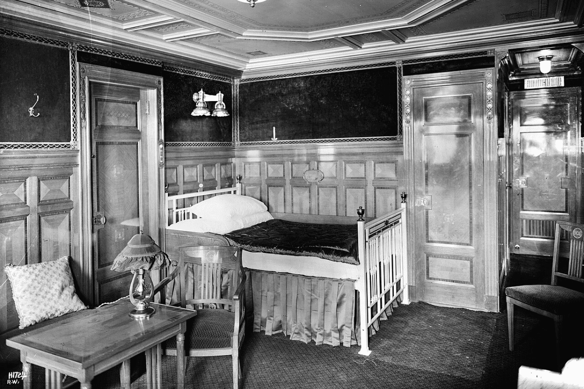 25 Intriguing Facts About the Titanic Sinking