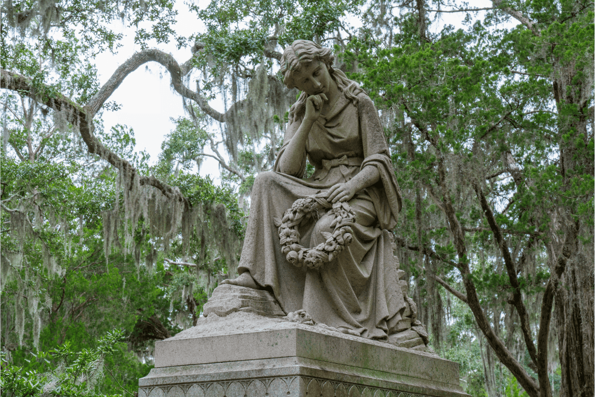 Most Famous Cemeteries in the World: 39 Sites