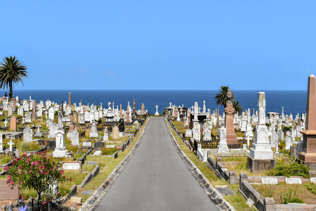 Most Famous Cemeteries in the World: 39 Sites