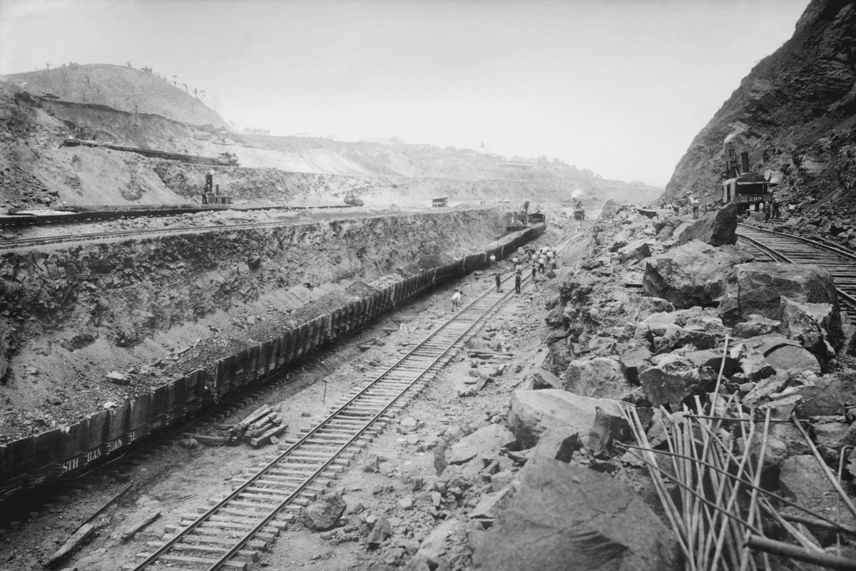 11 Mind-Blowing Facts About Constructing the Panama Canal